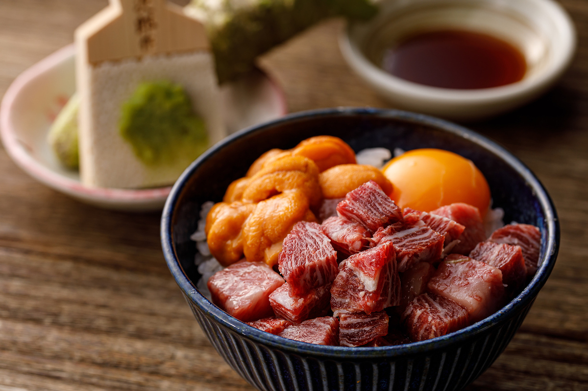 【歓迎会・送別会】全9品&120分飲放『スーパーTKG.馬刺8盛など＜たてがみ会席コース＞』6000円 | たてがみ 安城駅前店